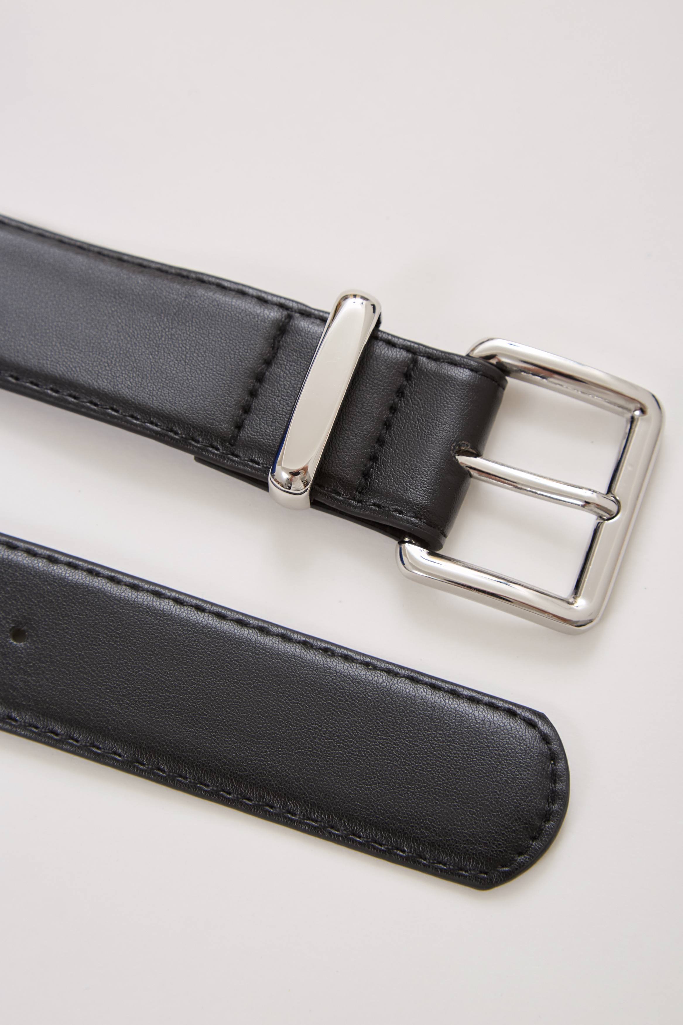 Crisp Removable Belt Straight Jeans in Washed Cotton Denim – fbrq.com