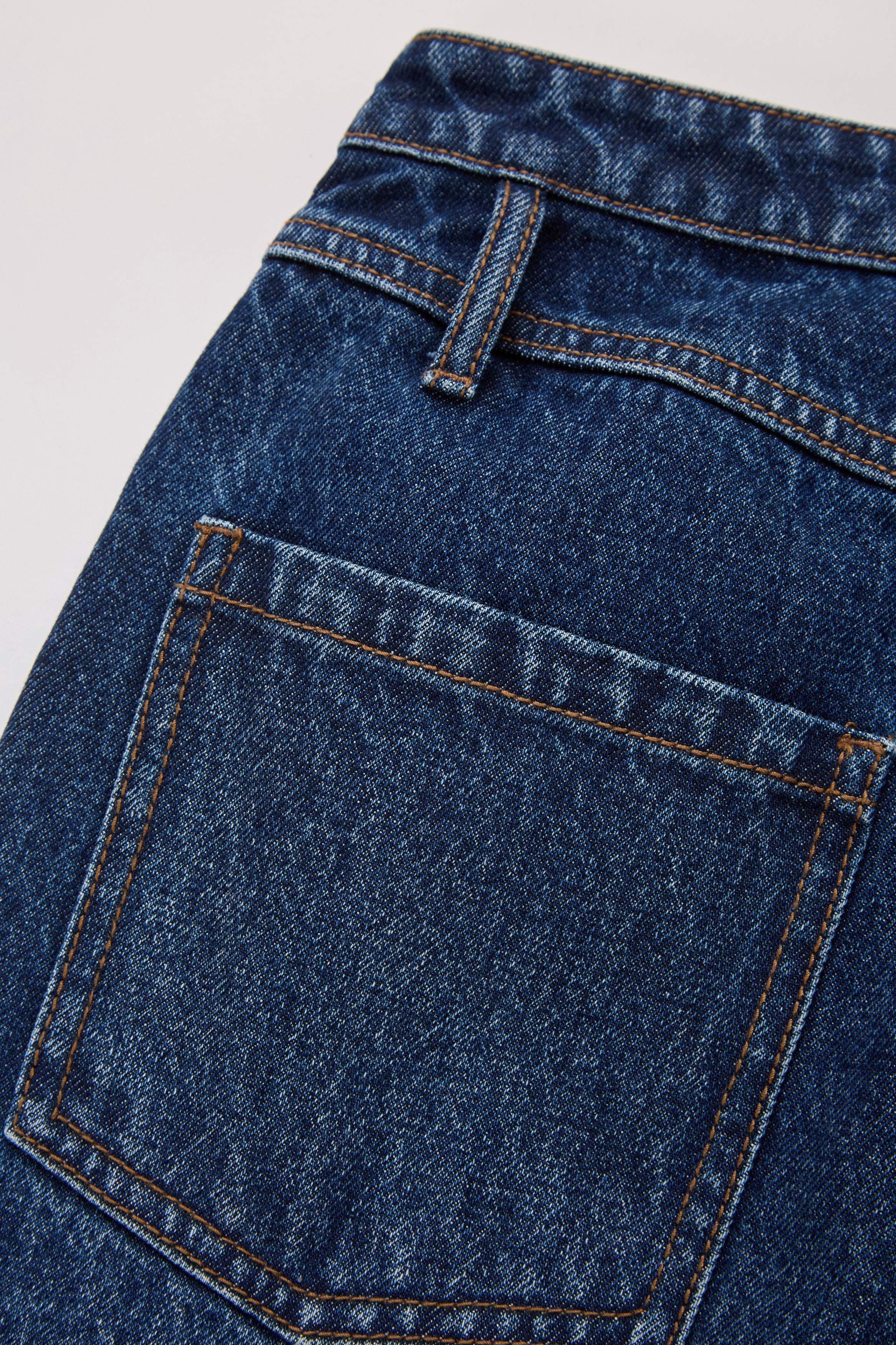 Crisp Removable Belt Straight Jeans in Washed Cotton Denim – fbrq.com