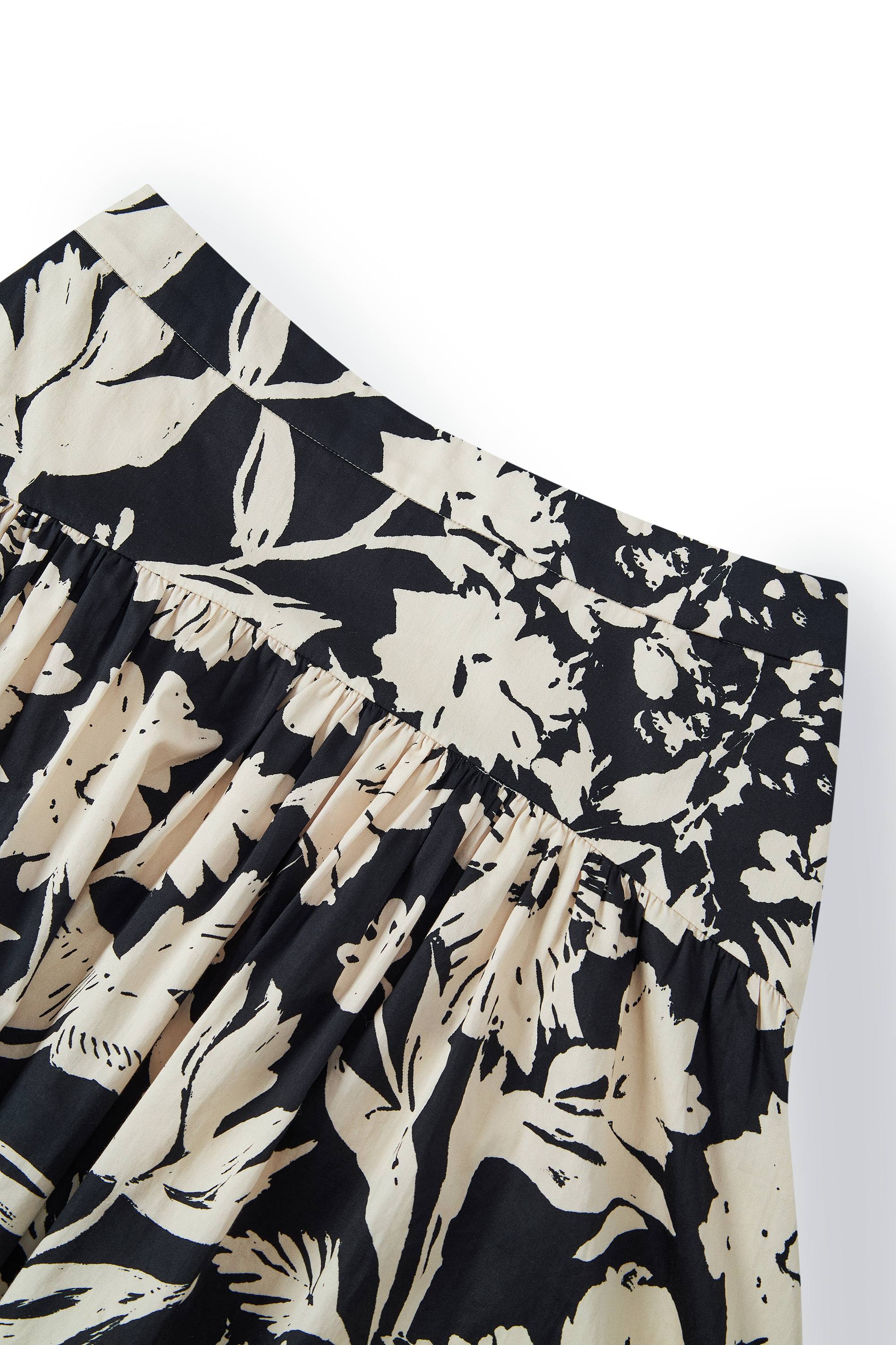 Radiant Print Skirt in Matte Cotton – fbrq.com